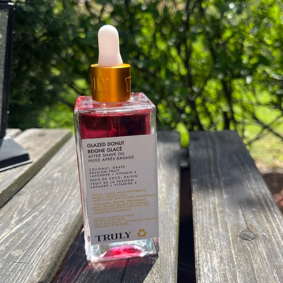 TRULY | Skincare | New Truly Glazed Donut Shave Oil After Shave Oil 3 ...
